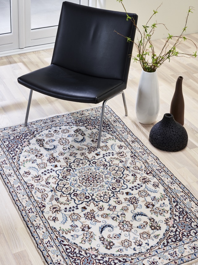 Oriental Carpets & Persian Carpets | Nain Trading